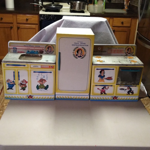 Disney | Toys | Vintage Disney 3 Piece Snow White Kitchen Set Sink ...